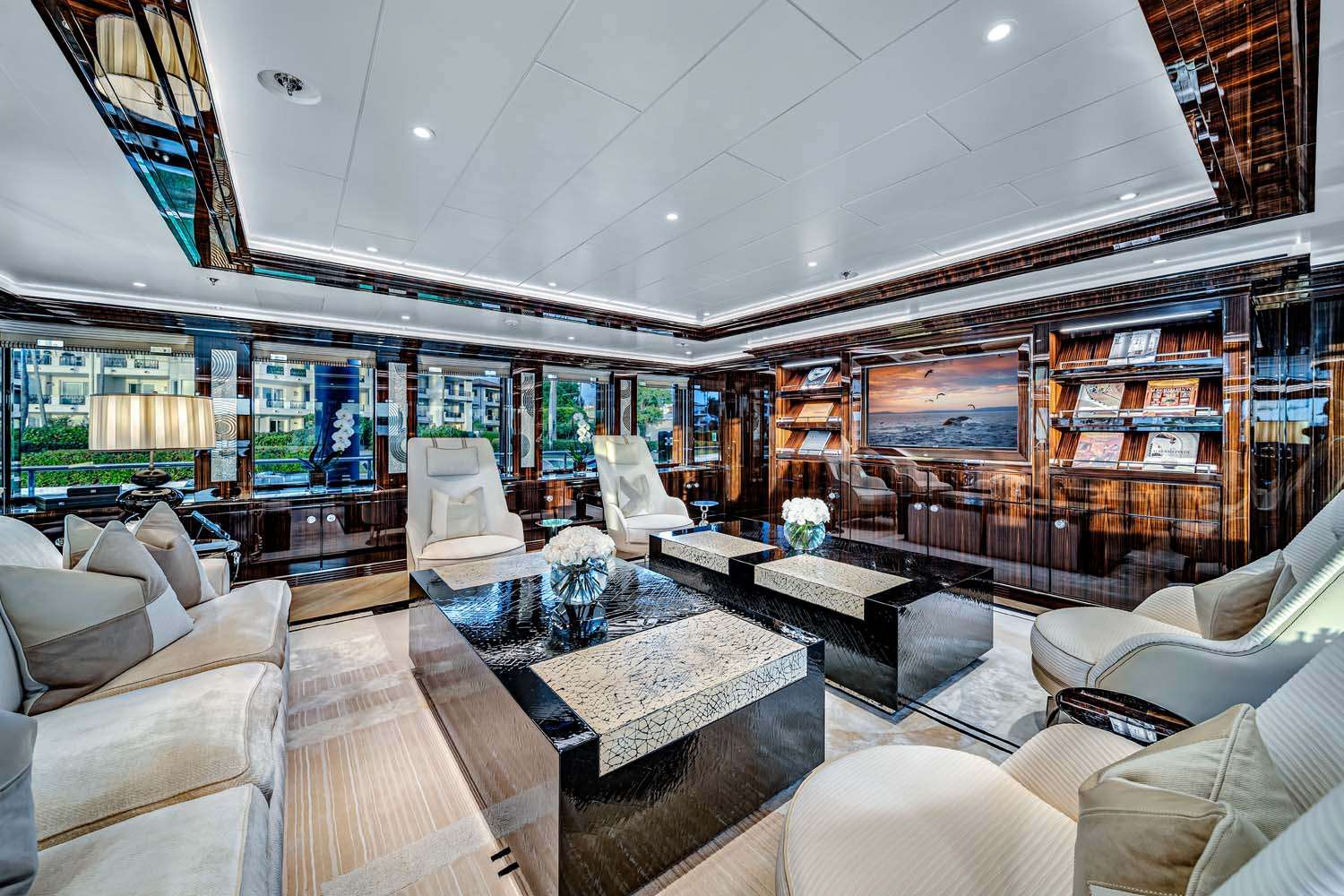 Yacht: OKTO - Photo Tour