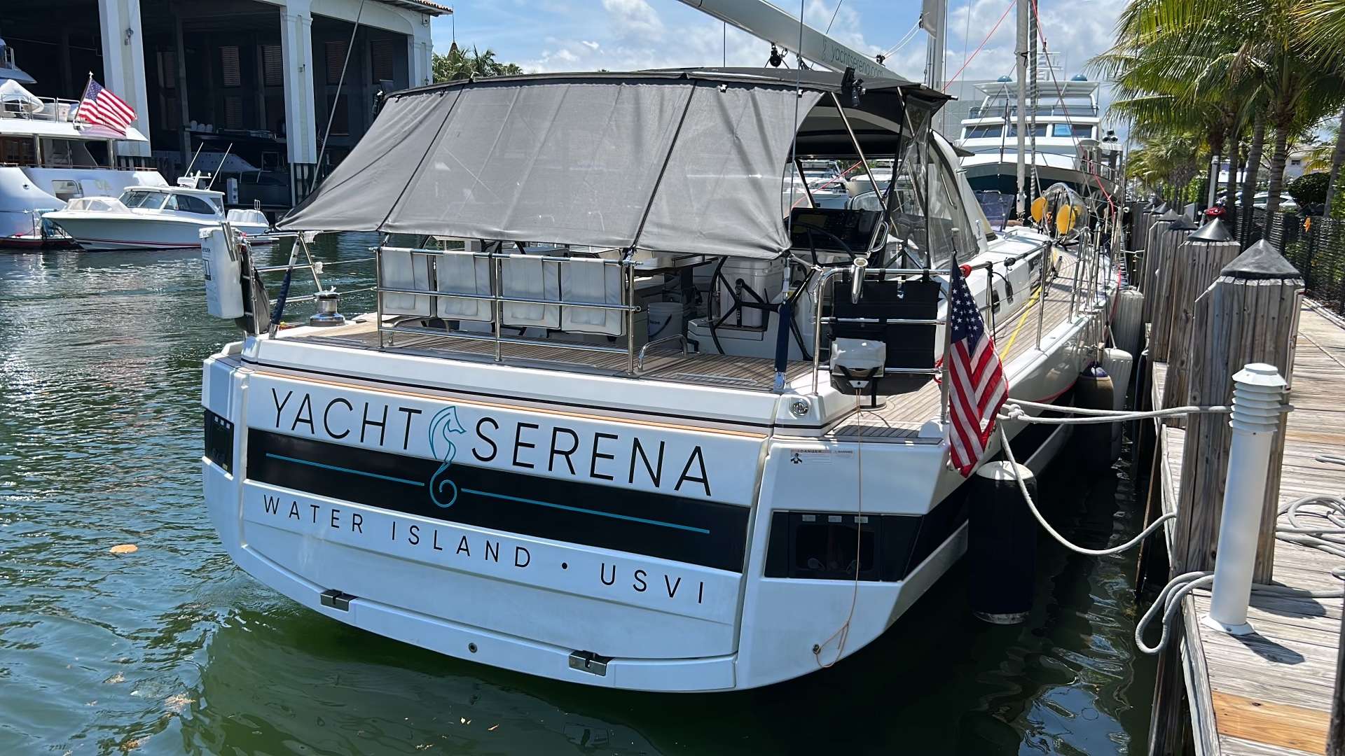 Yacht: SERENA - Photo Tour